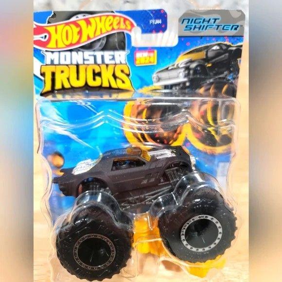 HOT WHEELS MONSTER TRUCKS - NIGHT SHIFTER